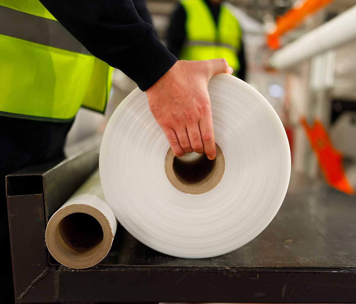 Pre-stretched film – Nolanplastica | L'imballaggio flessibile per la ...